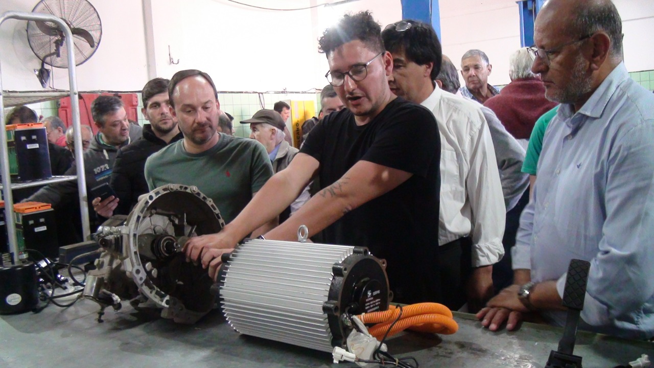 Presentación auto eléctrico | Goya