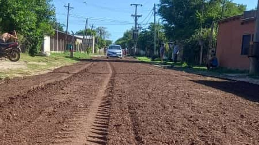 Continúa el trabajo de perfilado de calles en Barrio San Ramón | Goya